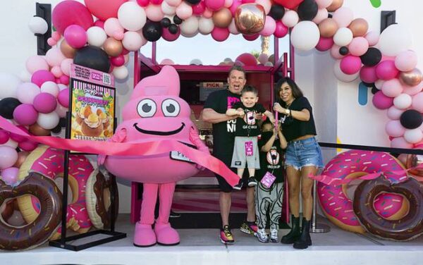 New Pinkbox Doughnuts® at 3990 E. Sunset Rd., Las Vegas, NV 89120